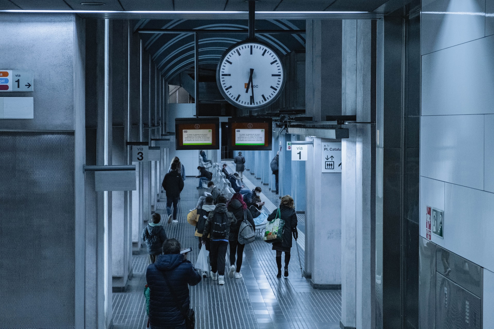 Directions to Casa Batllo Barcelona | Getting There Via Bus, Train, Metro & More